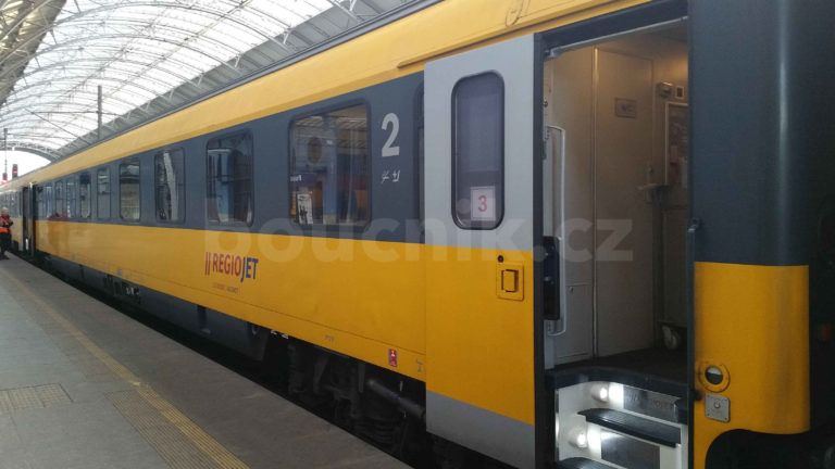 Popis a foto vozu RegioJet Bmz 28-91 Standard - Vlakem jednoduše