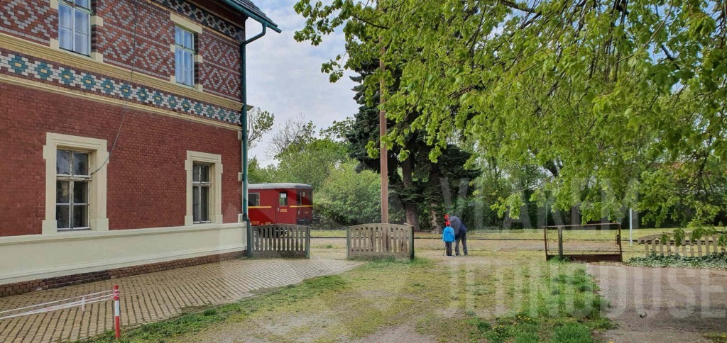 Popis a hodnocení nádraží Lednice - Vlakem jednoduše