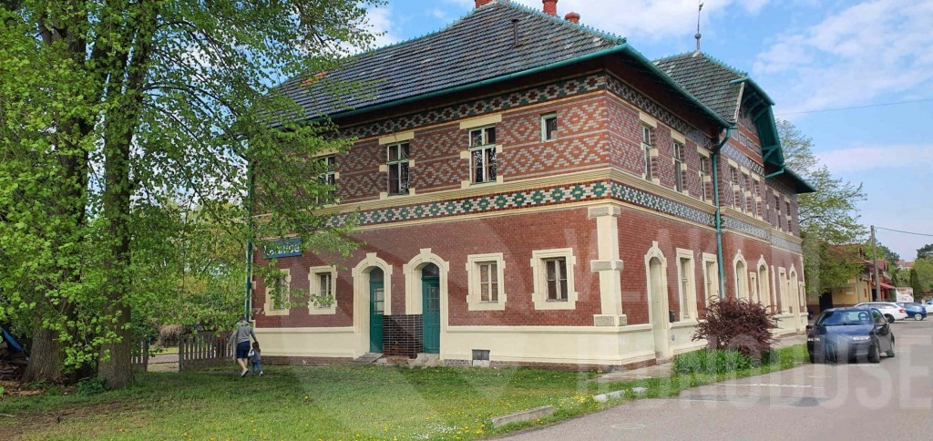 Popis a hodnocení nádraží Lednice - Vlakem jednoduše