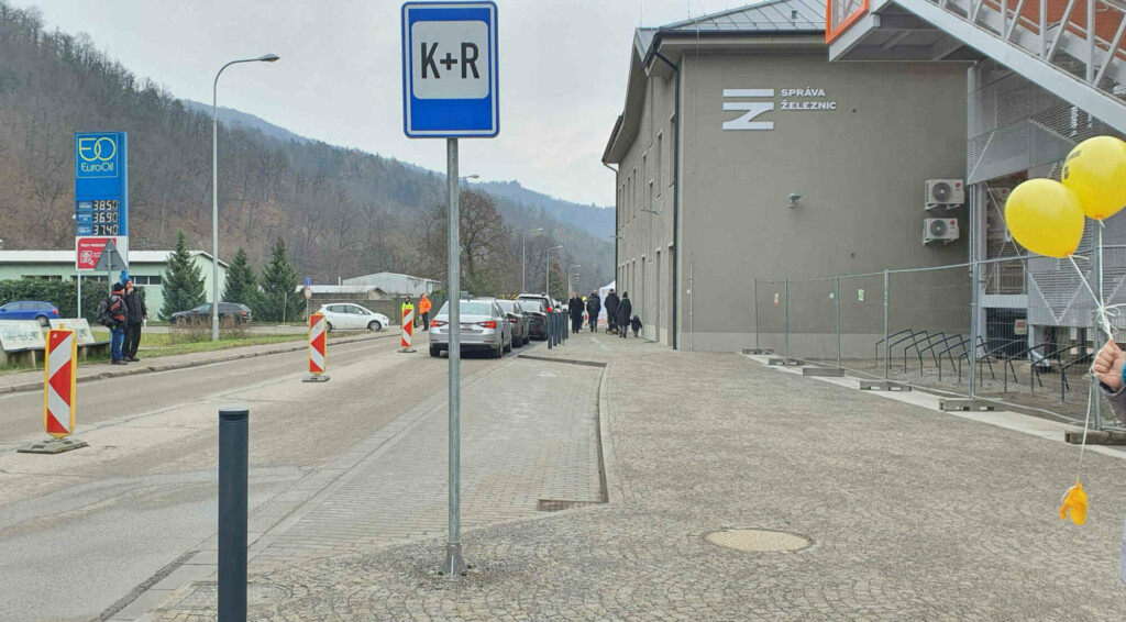 Adamov - popis a hodnocení nádraží - Vlakem jednoduše